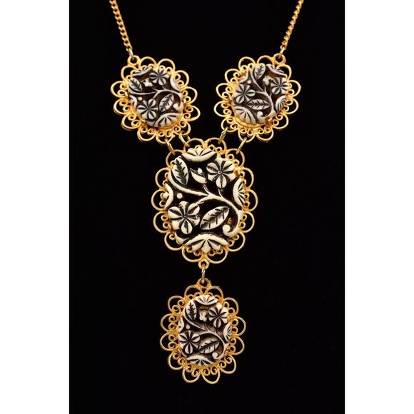 Celebrity | Jewelry | Celebrity Ny Vintage Collar Necklace Carved ...